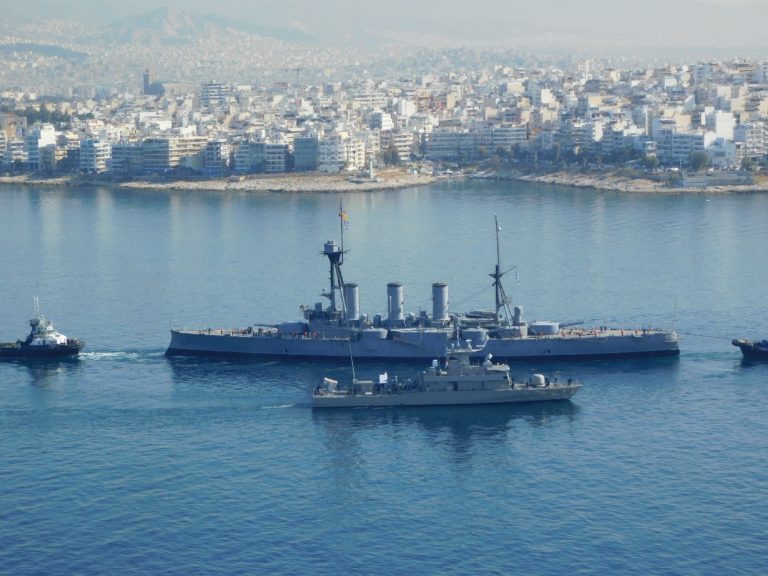 Ο Πλους του Θ/Κ ΑΒΕΡΩΦ...Μέσα απο Εικόνες - veteranos |Εθνικά Θέματα