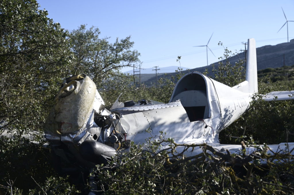 Πτώση μονοκινητήριου αεροπλάνου στο ύψος της Υλίκης - Νεκρός ο πιλότος ...
